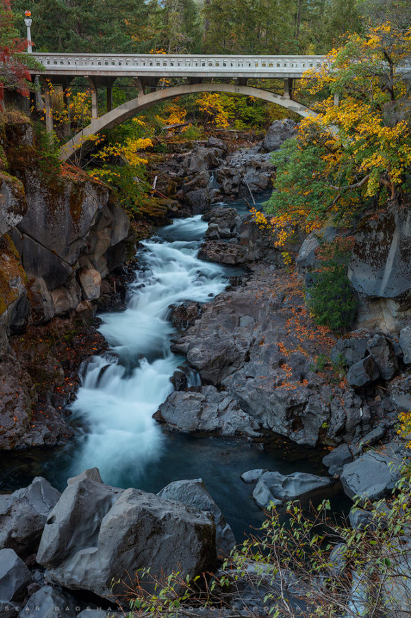 avenue of the boulders stock image, prospect, oregon - Sean Bagshaw ...